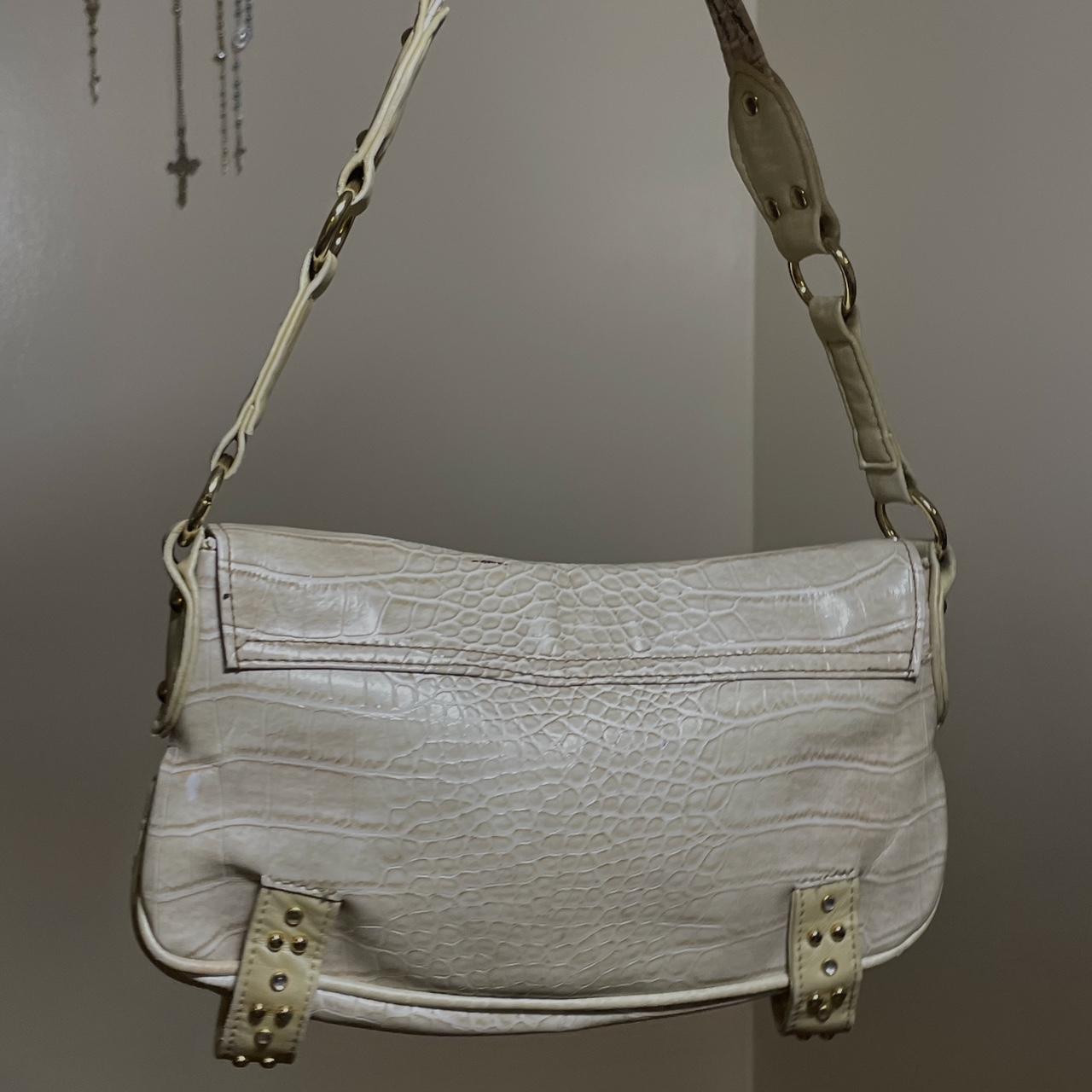 Y2K apple bottom bag Ripping on bag 🌟message me... - Depop