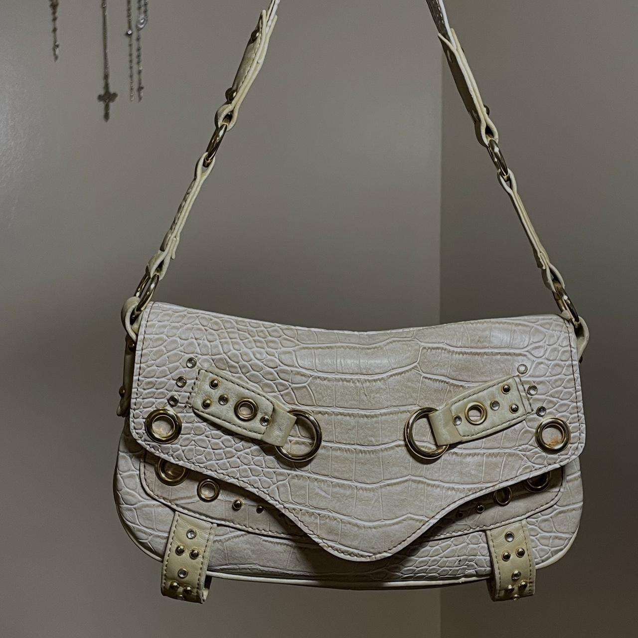 Y2K apple bottom bag Ripping on bag 🌟message me... - Depop