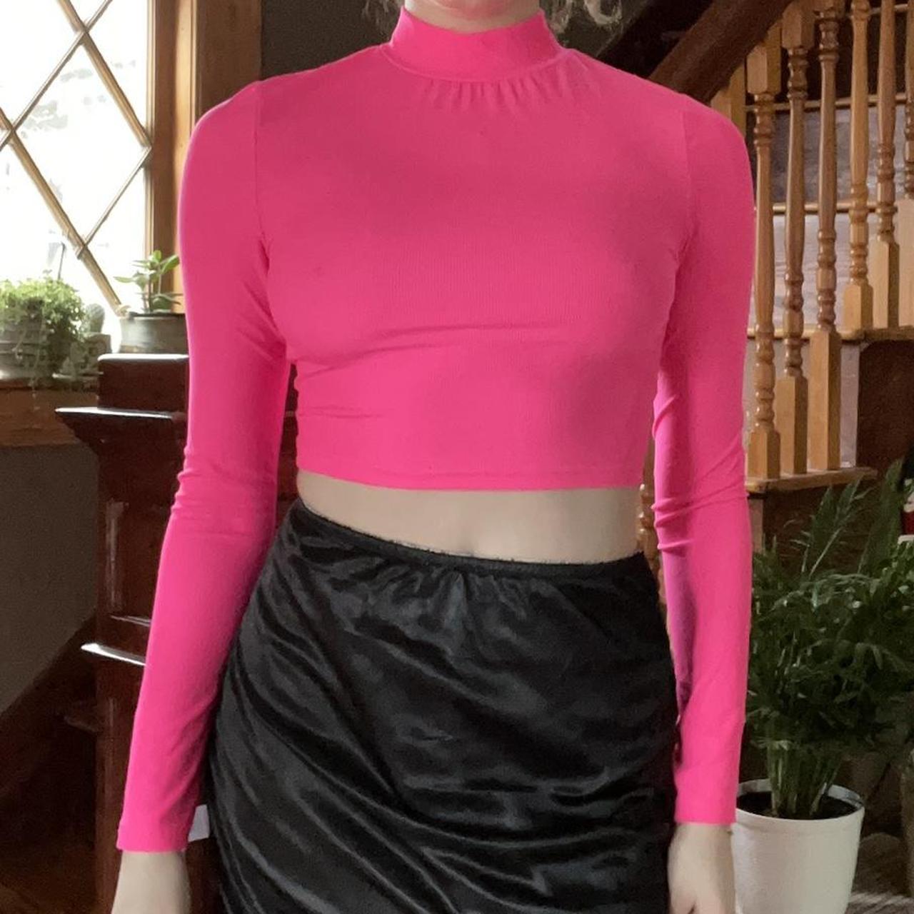 Women's Pink Crop-top | Depop
