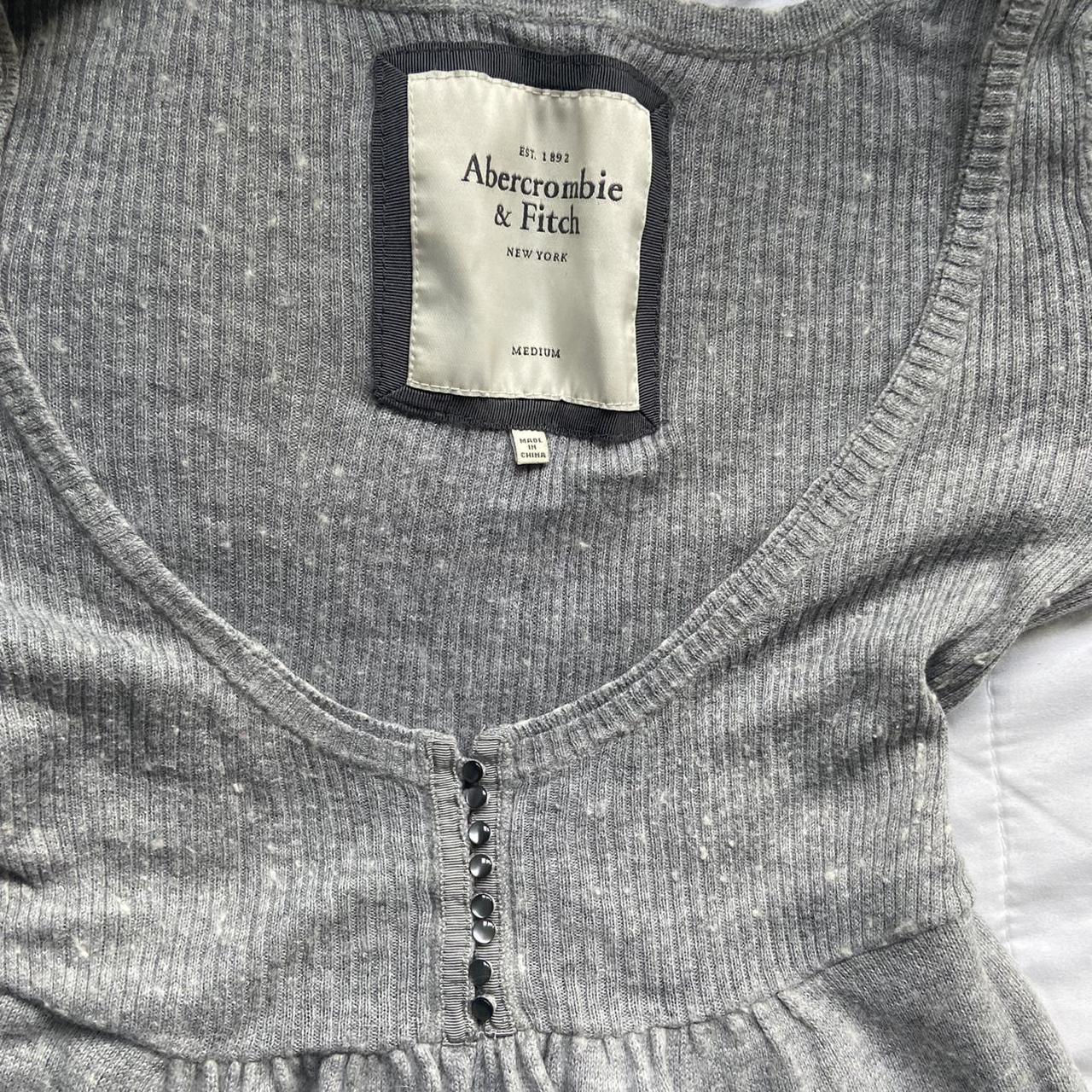 vintage 2000s Abercrombie & fitch deadstock grey 3/4... - Depop