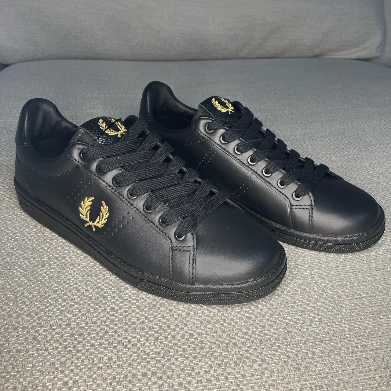 Fred Perry B721 leather trainer in black Size... - Depop