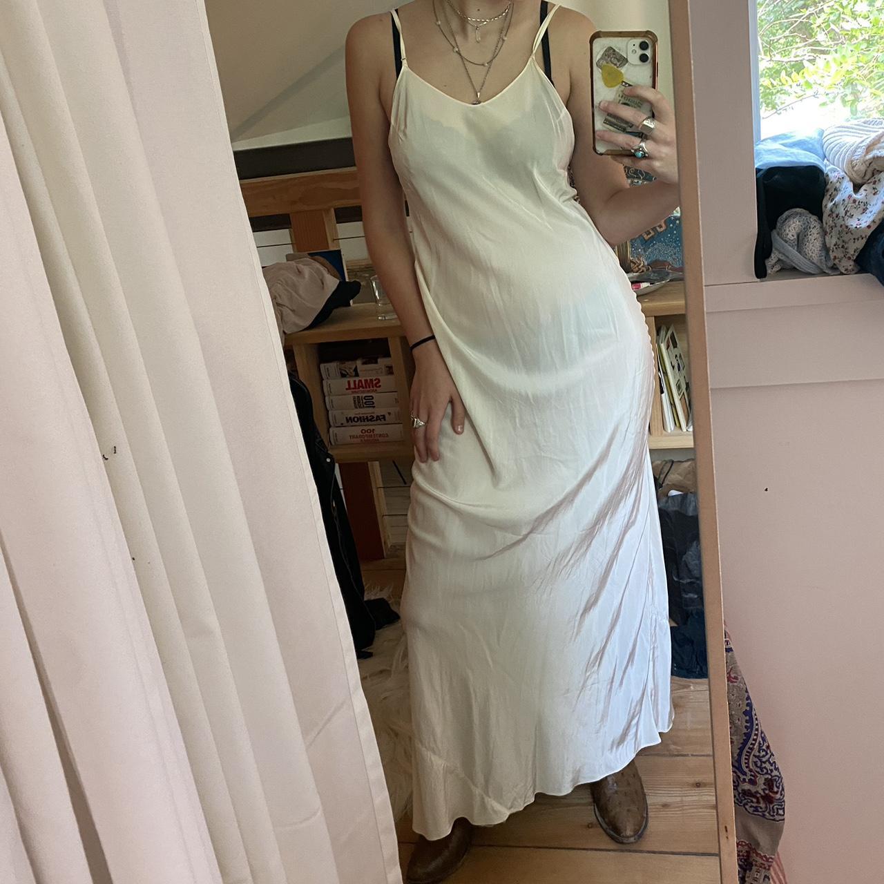 Molla Kaye slip NO PAYPAL - Depop