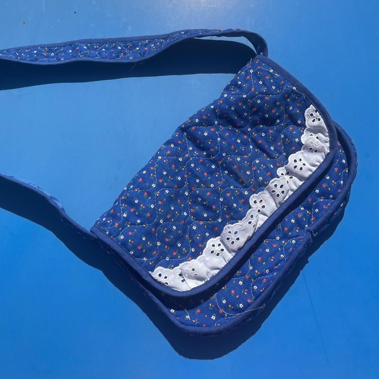 Cute blue floral bag with lace trim Made in California - Depop