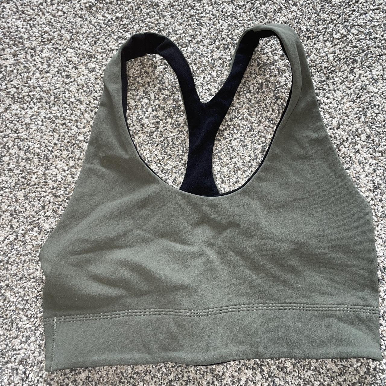FABLETICS REVERSIBLE SPORTS BRA SIZE MEDIUM - Depop