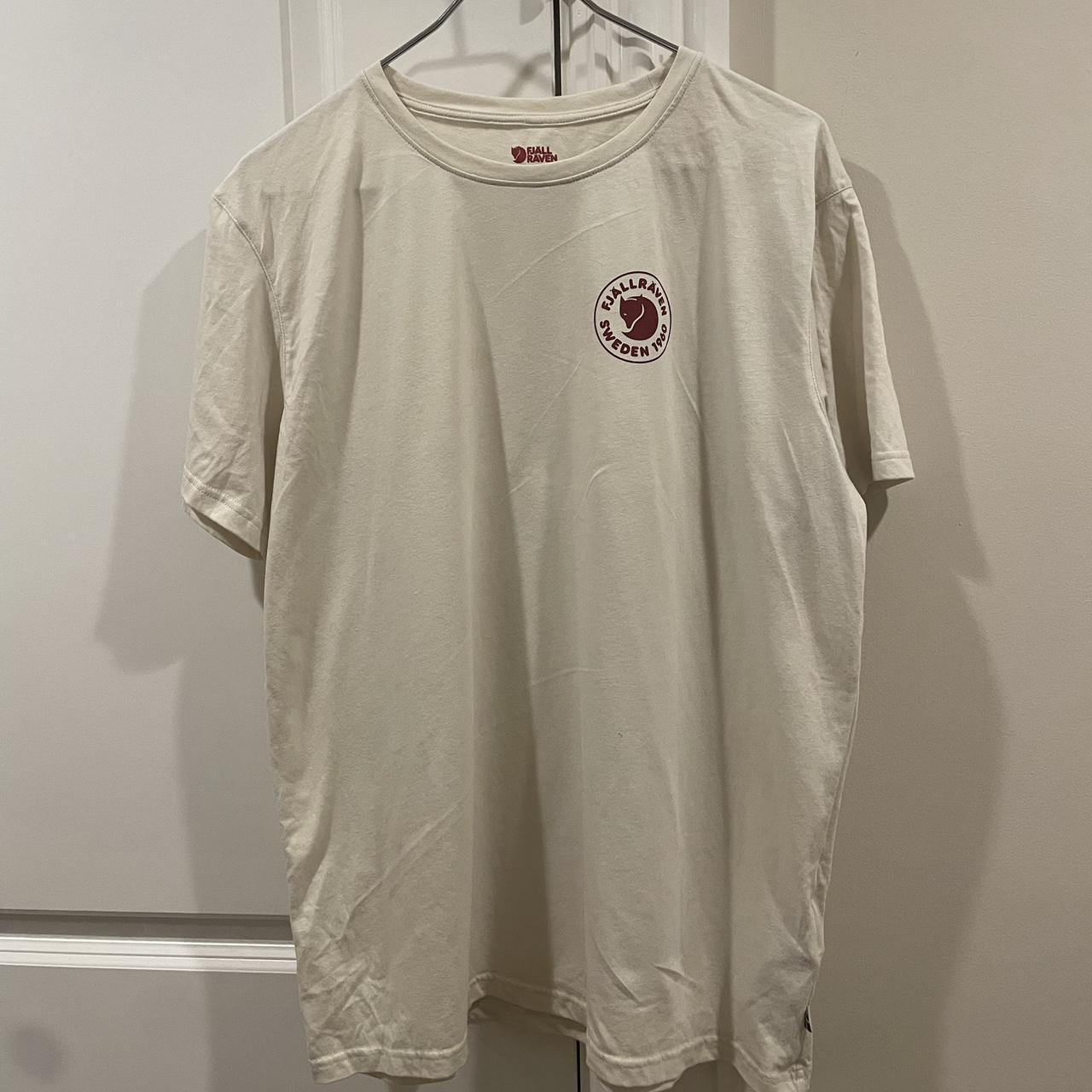 Fjällräven tan tshirt - Depop
