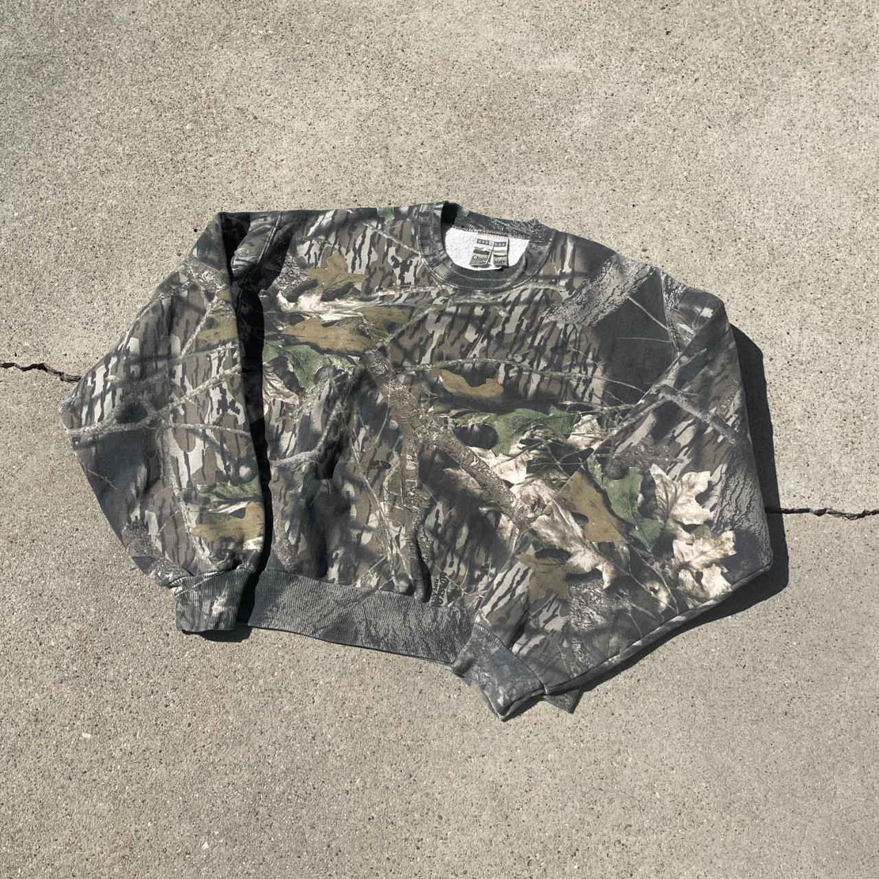 - Vintage Realtree Sweatshirt - 8.5/10. 100%... | Depop