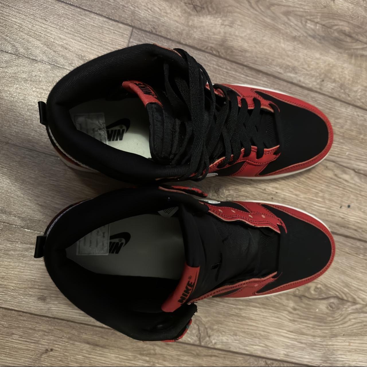 Nike Men's Red and Black Trainers | Depop