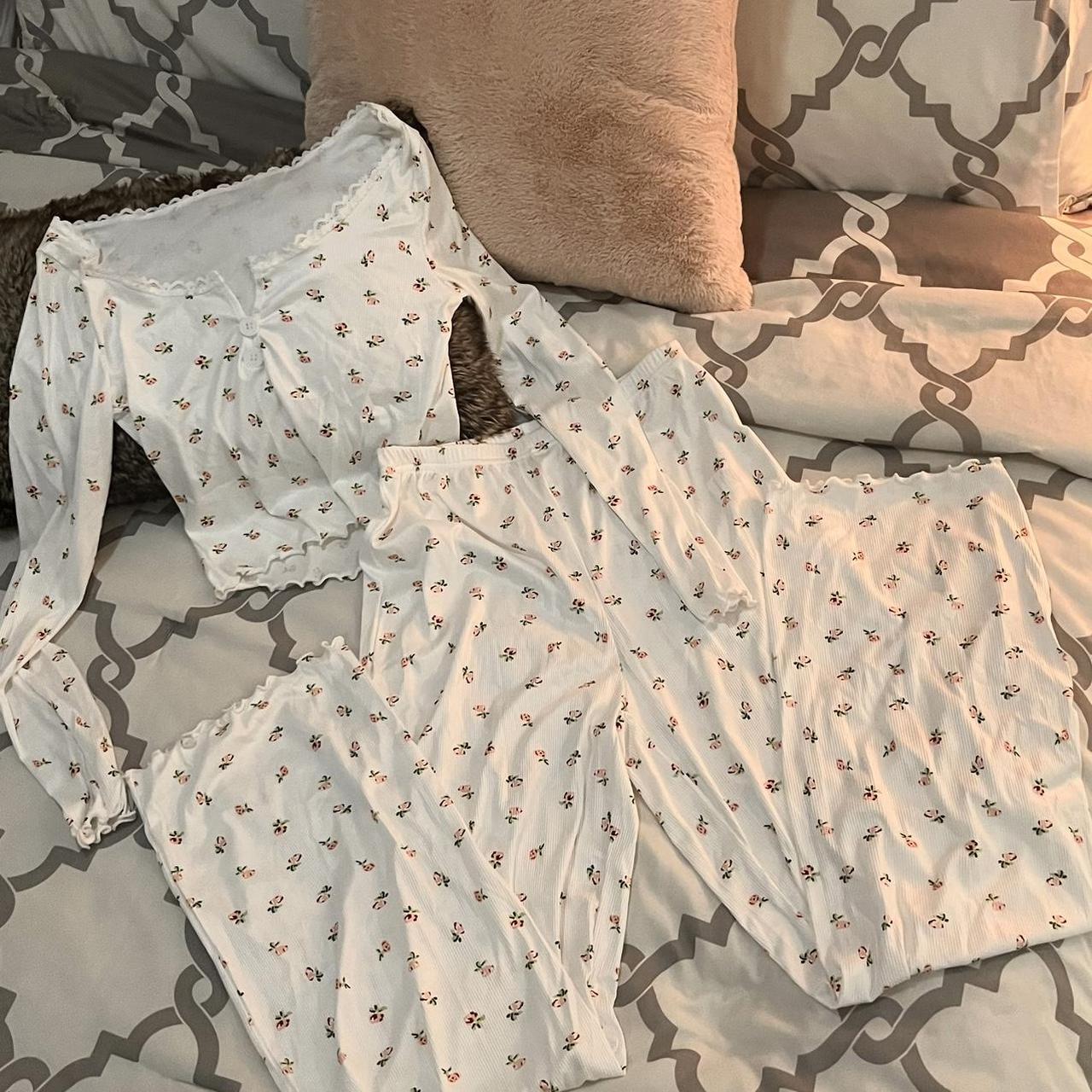 brand new cute pj set💌 •ribbed with lace trim around... - Depop