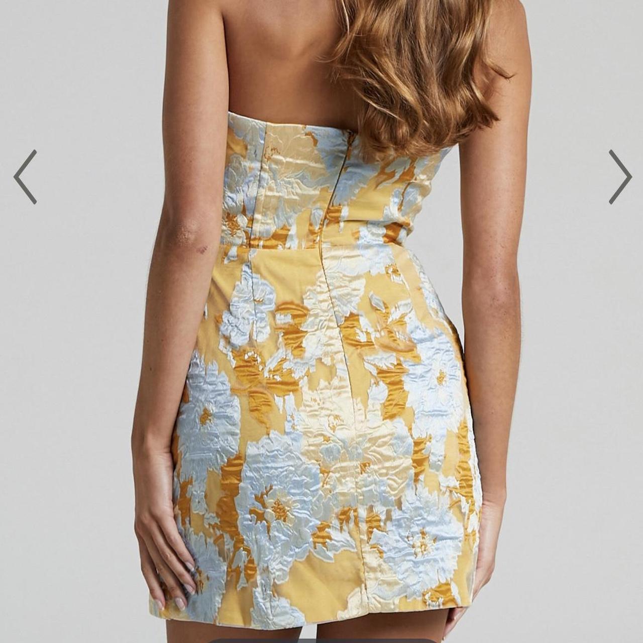 Showpo strapless mini dress - brand new - never... - Depop