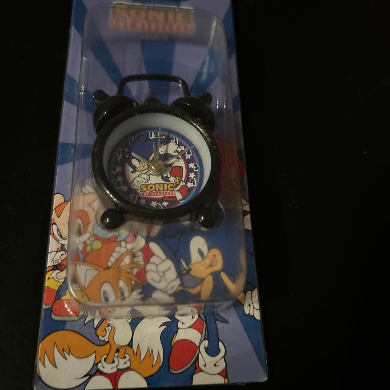 Sonic the hedgehog clock - Depop