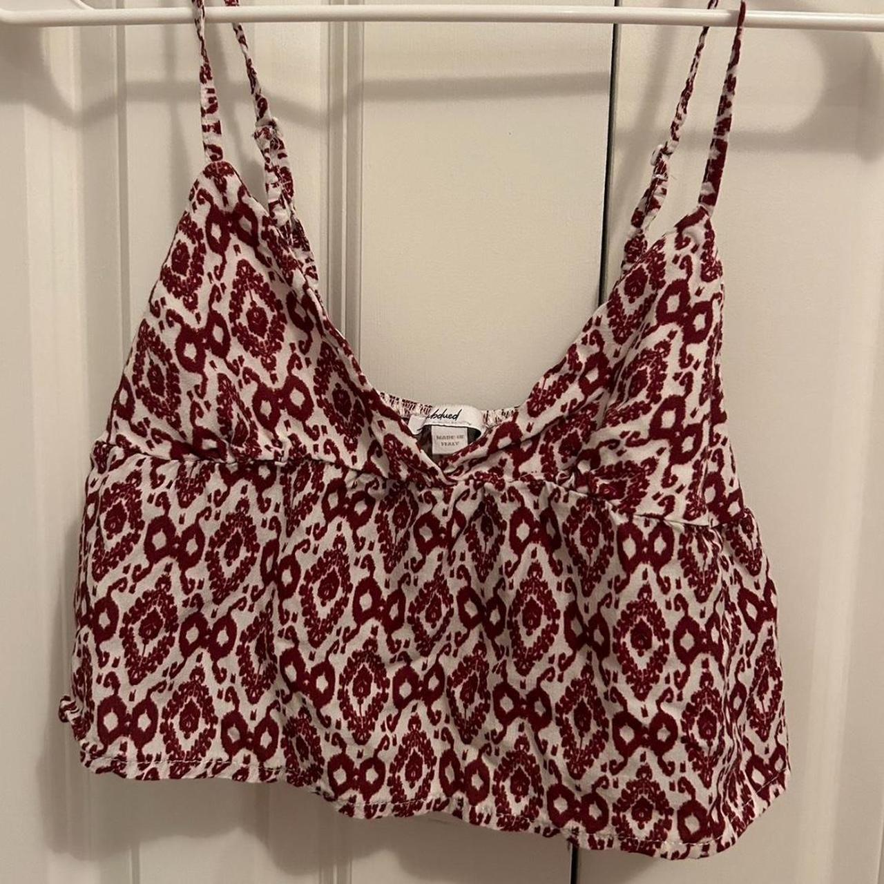 Subdued top- super cute summer shirt Red white... - Depop