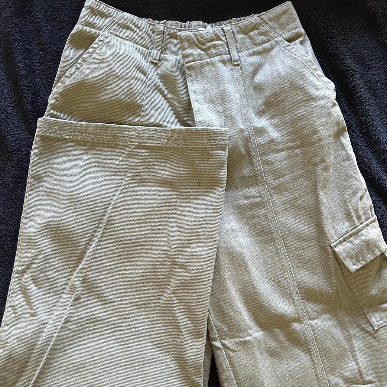 size 10 Women’s Glassons cargo jeans - Depop
