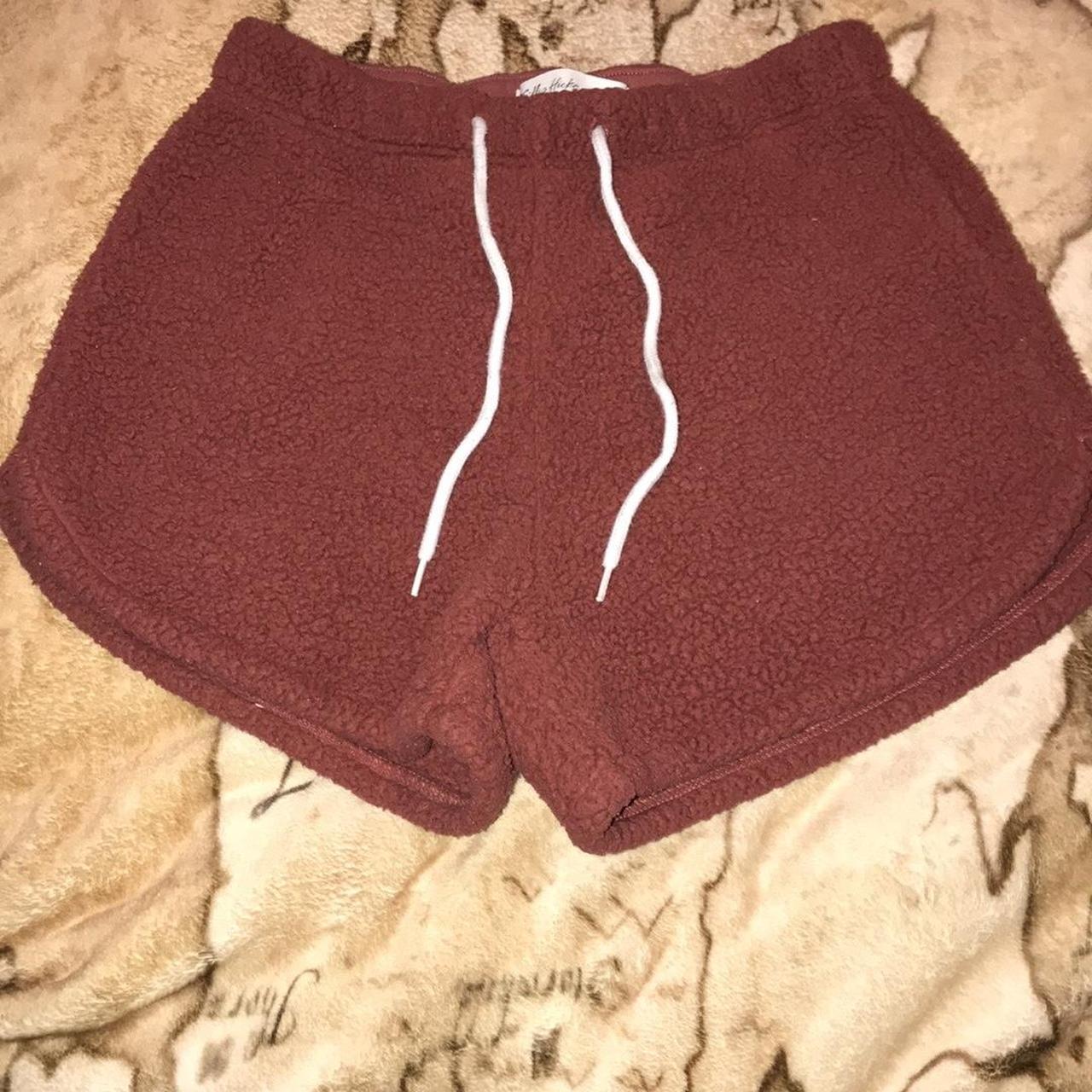 GILLY HICKS DARK RUST SHERPA SHORTS SIZE S | Depop