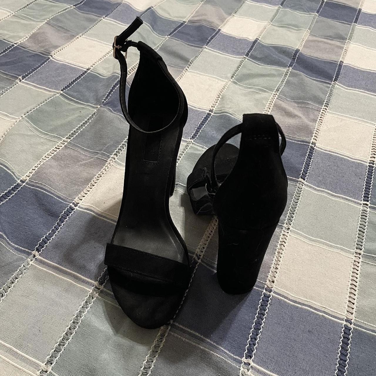 Black faux side small platform heels size:5.5 Small... - Depop
