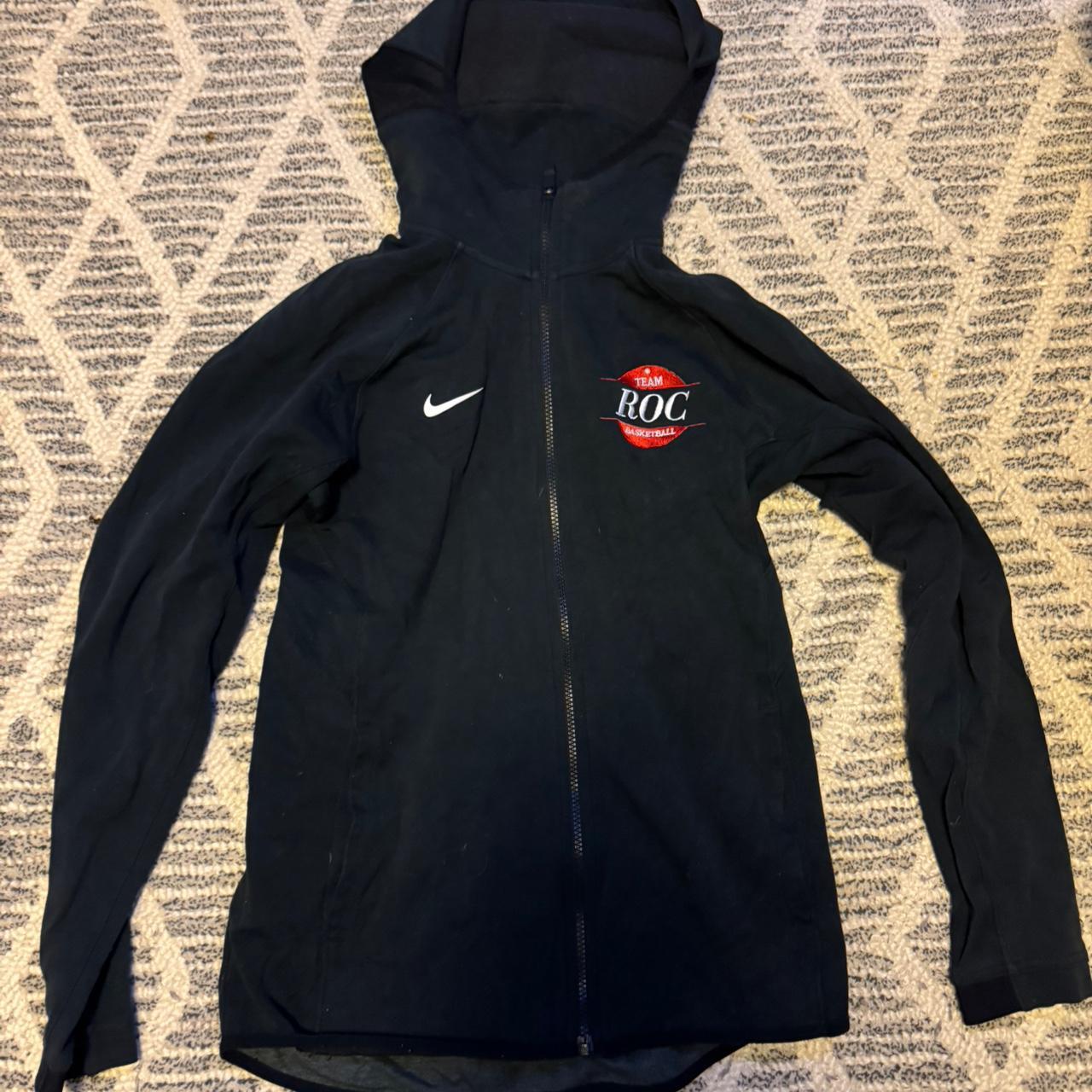 Men’s Nike black basketball zip up Small | Depop