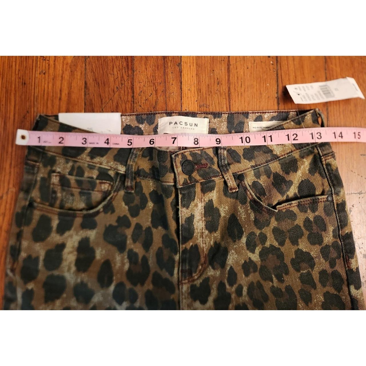PacSun Leopard Print Skinny Jeans Size 25 NWT New... - Depop