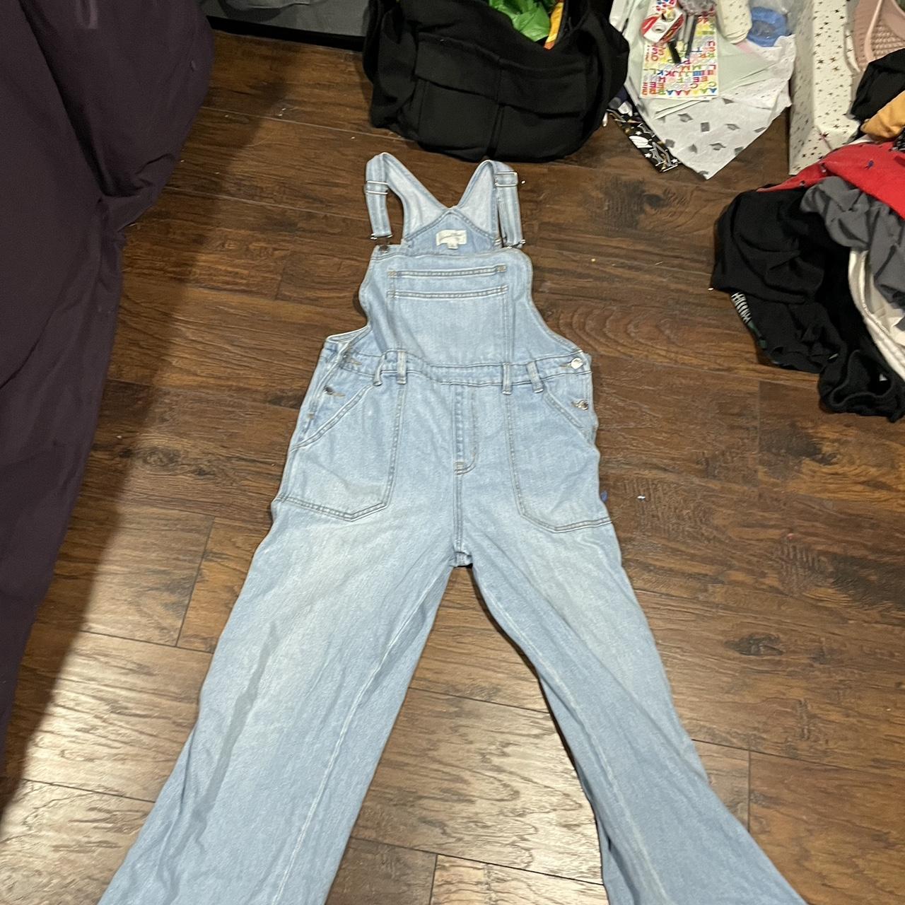 Universal thread overalls - Depop