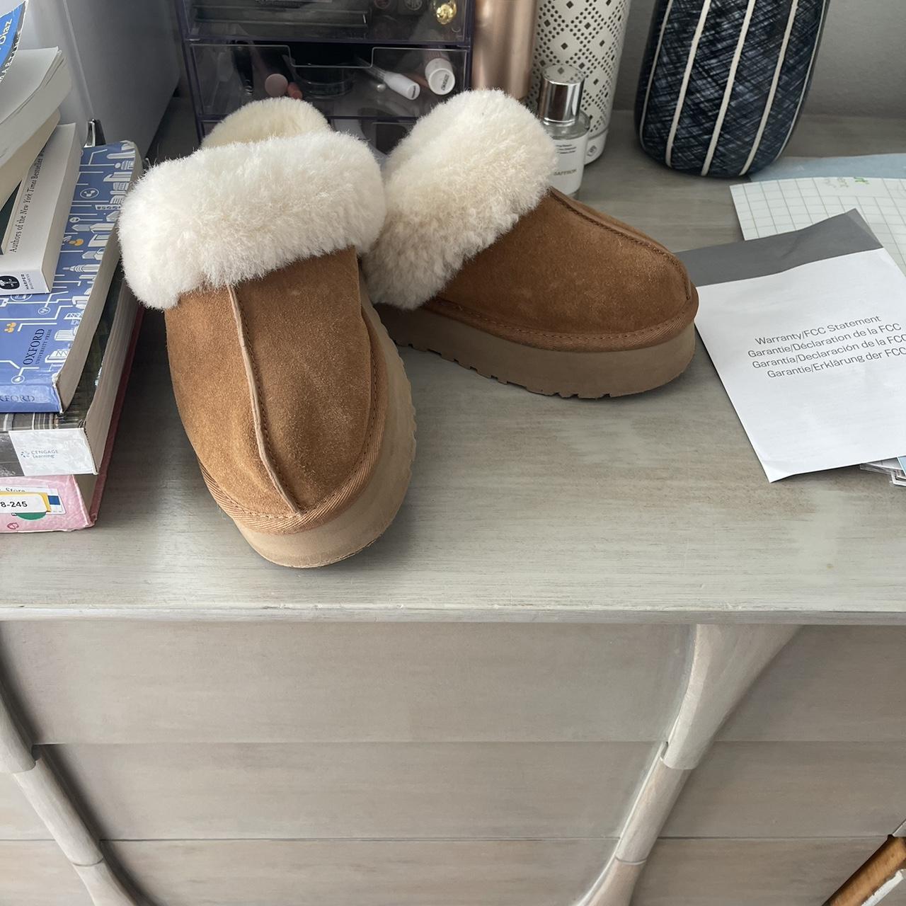 size 8 platform ugh slippers worn like twice love... - Depop
