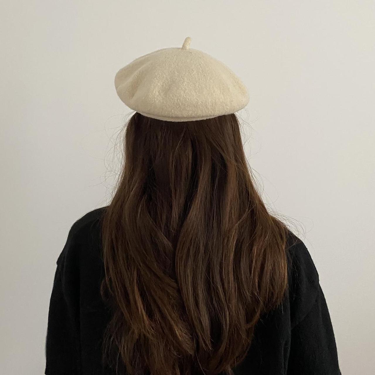 Pure wool ivory white beret hat 100% wool Perfect... - Depop