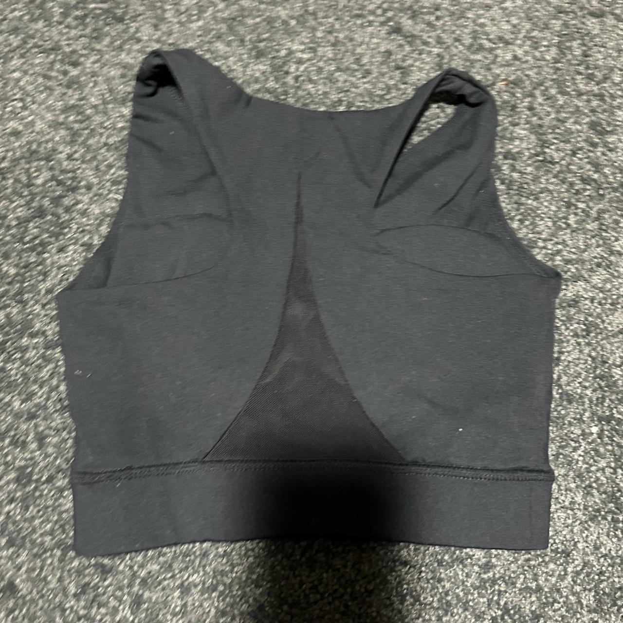 Anko active wear Black crop top/singlet Size 6 - Depop