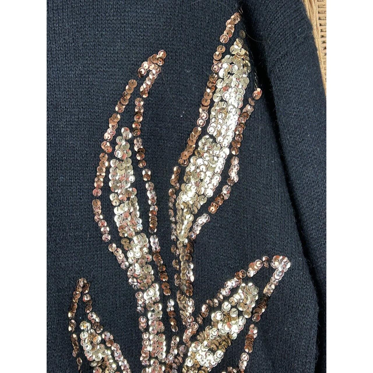 Women's Black and Gold Jumper | Depop