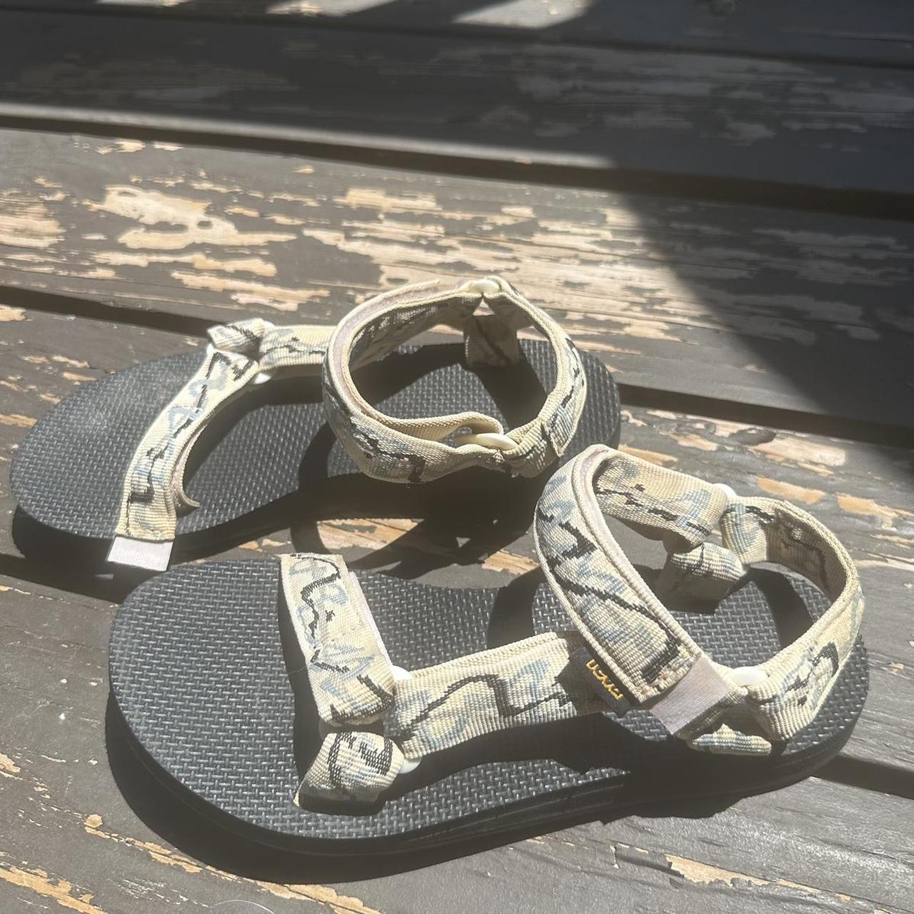 🌀 Cute Teva Sandals 🌀 〰️ Classic style Tevas with... - Depop