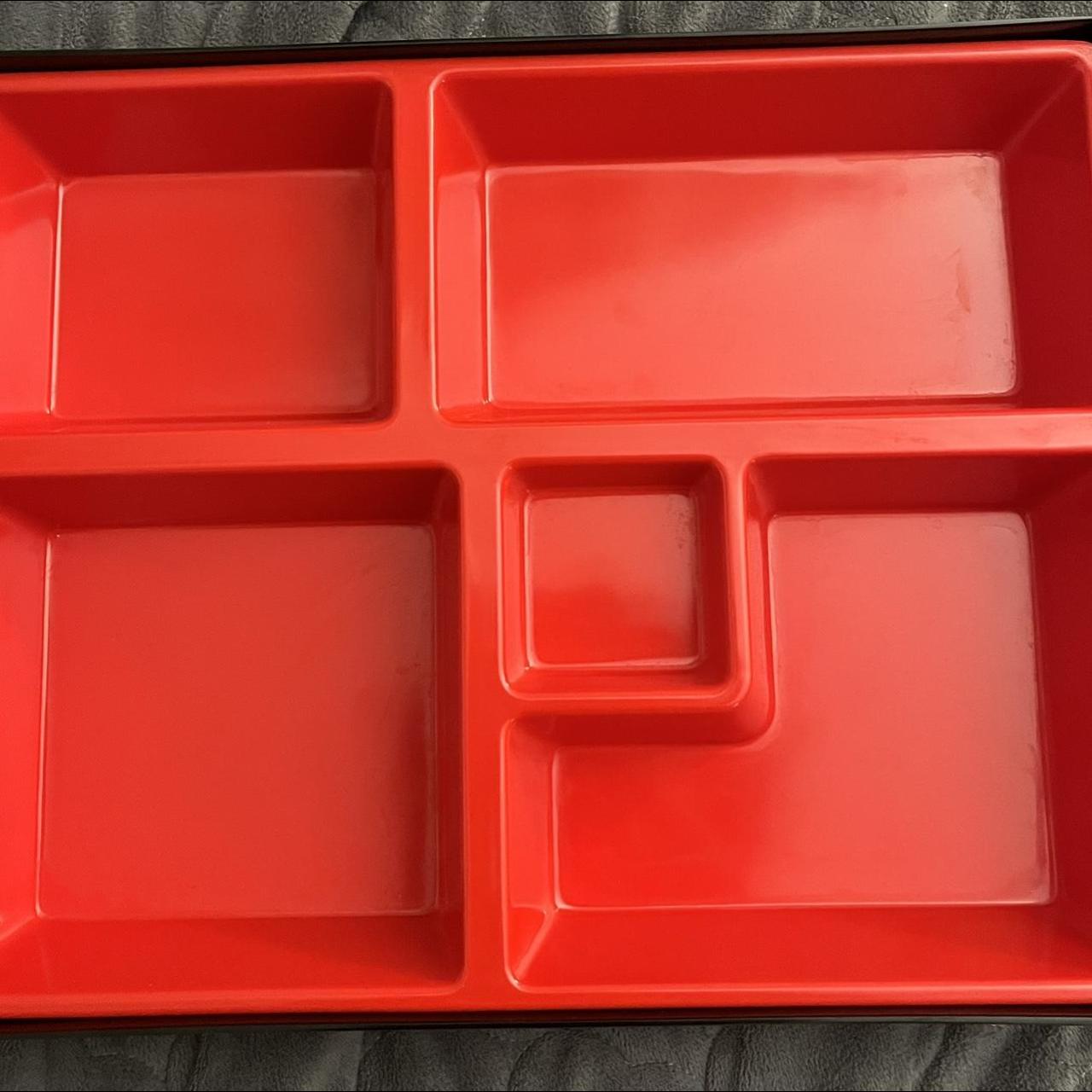 Bento box plate - Depop