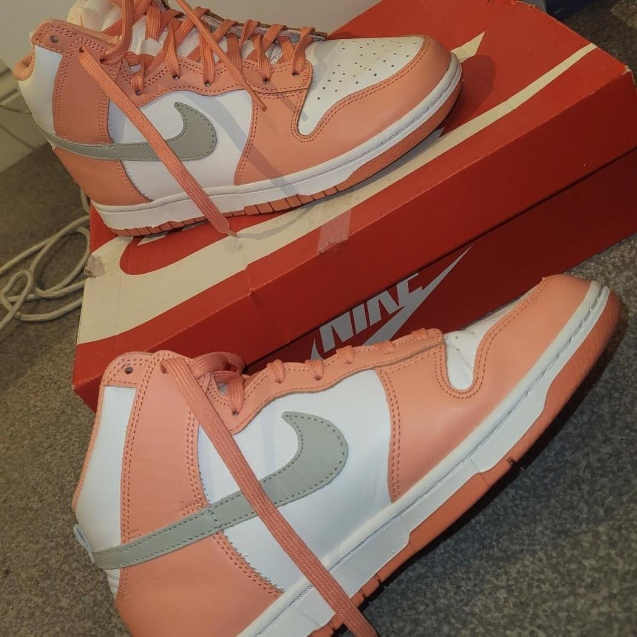 Womens 6.5 Nike Dunks salmon worn once - Depop
