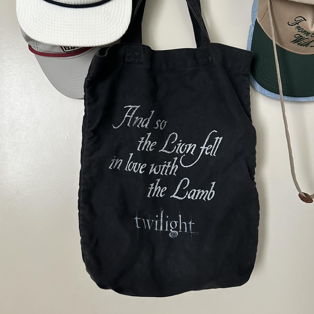 RARE Hot Topic Twilight Bella and Edward tote bag -... - Depop