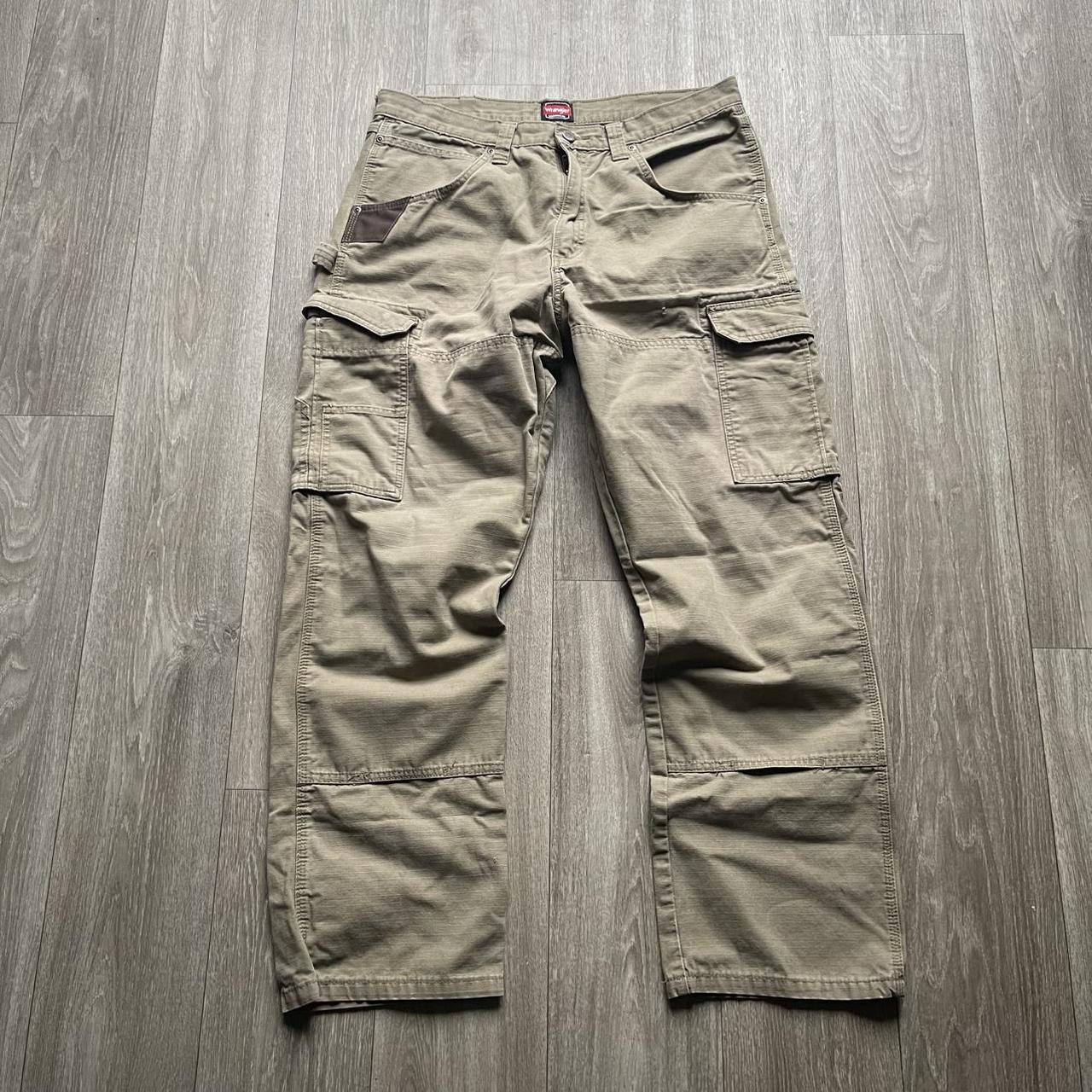 Wrangler rigs cargo pants. Size 34x32. Good... | Depop