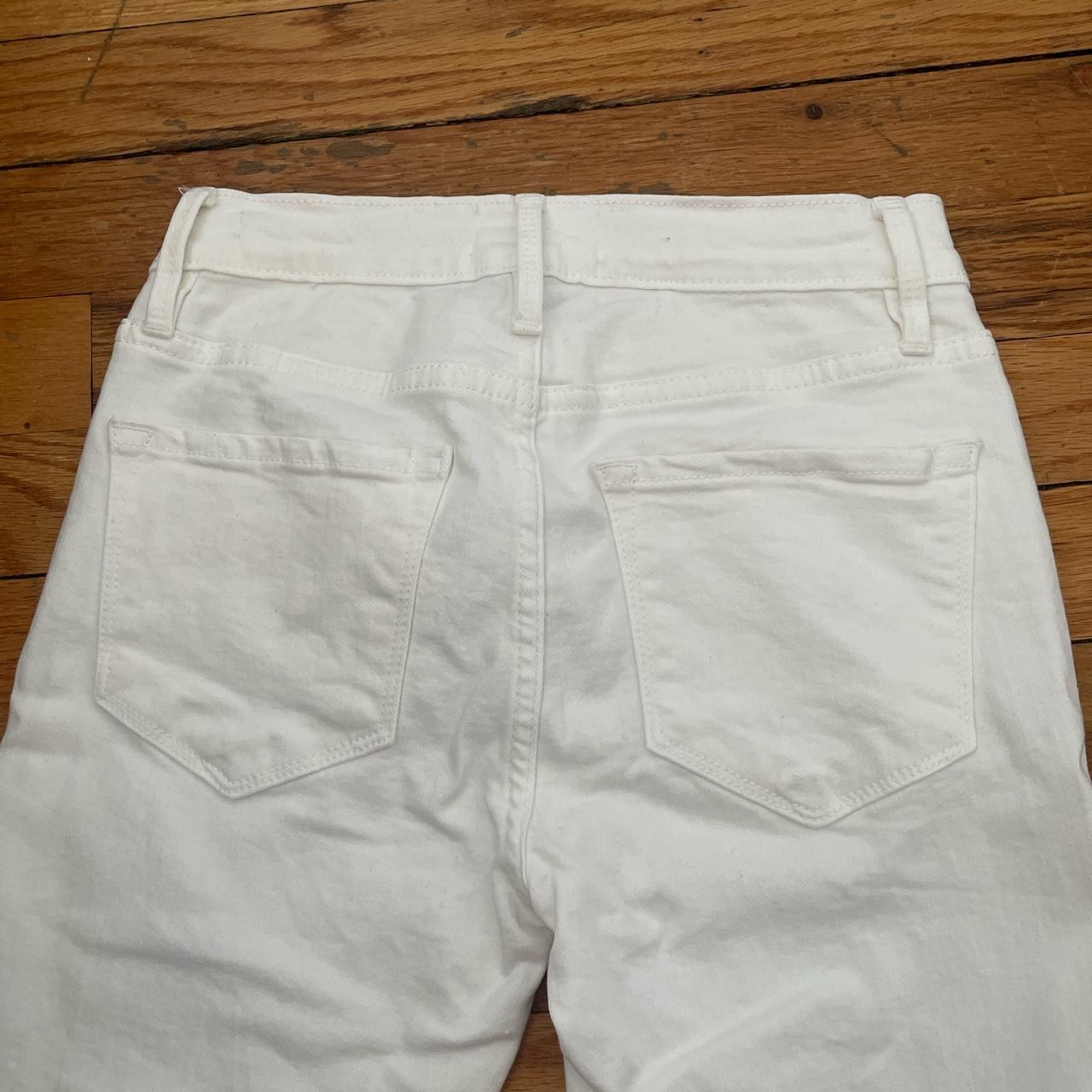 Frame Women's White Jeans | Depop