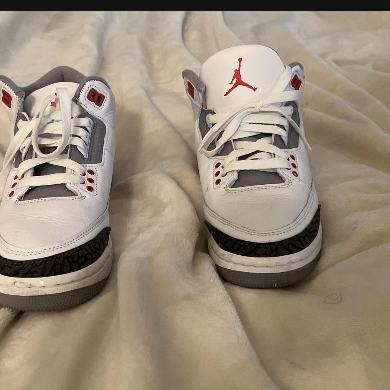 Jordan 3 retro red Fast shipping Size 6.5y - Depop