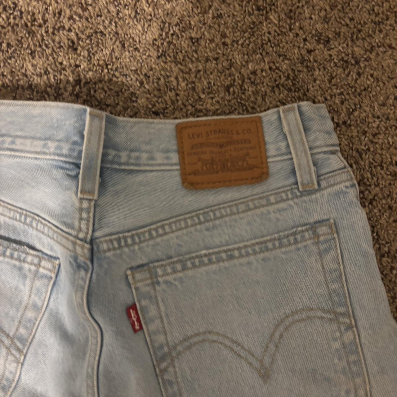 levi shorts size 26 light wash | Depop