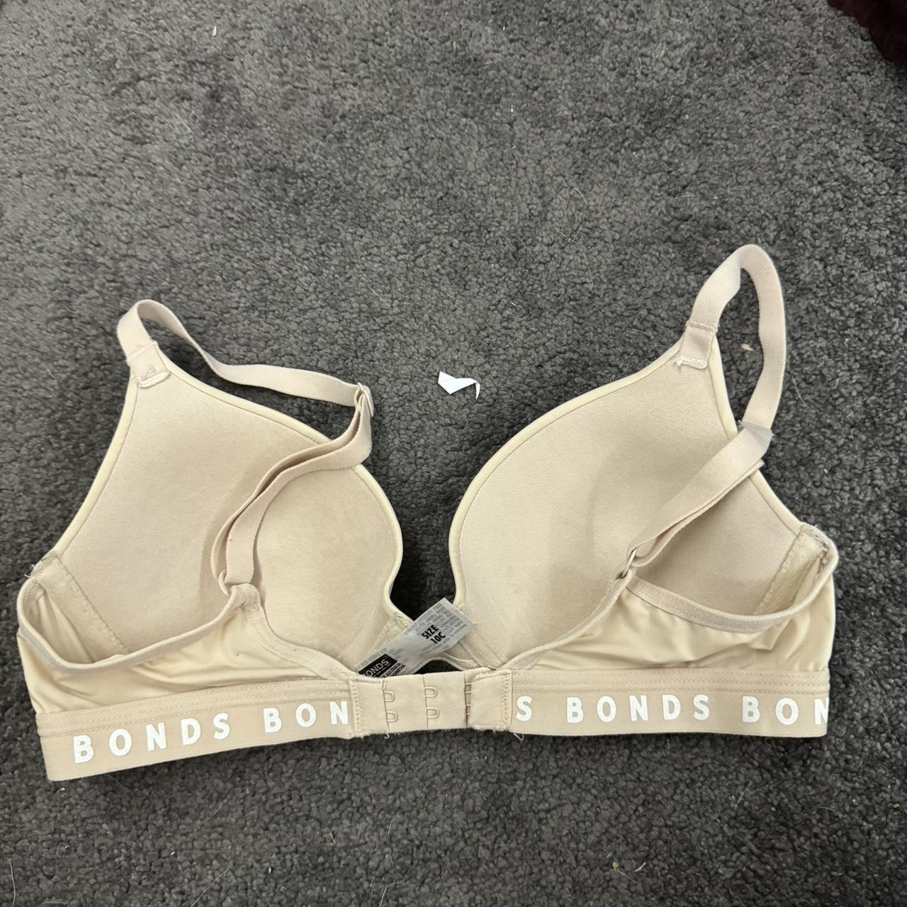 10C bonds bra Worn once, didn’t fit me, has slight... - Depop
