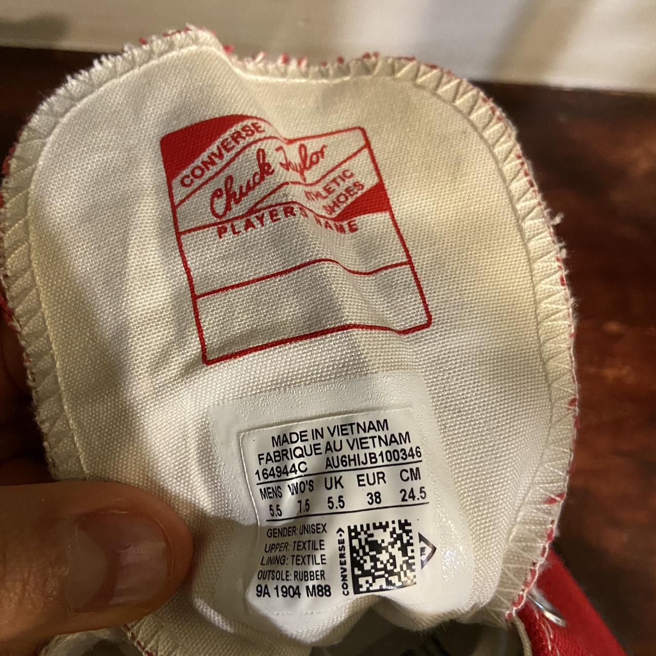 Converse Women's Red and Cream Trainers | Depop