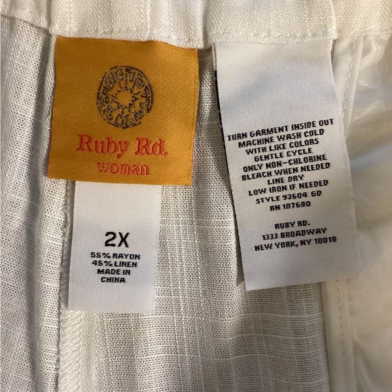 Ruby Rd plus size pants perfect for a warm weather... - Depop