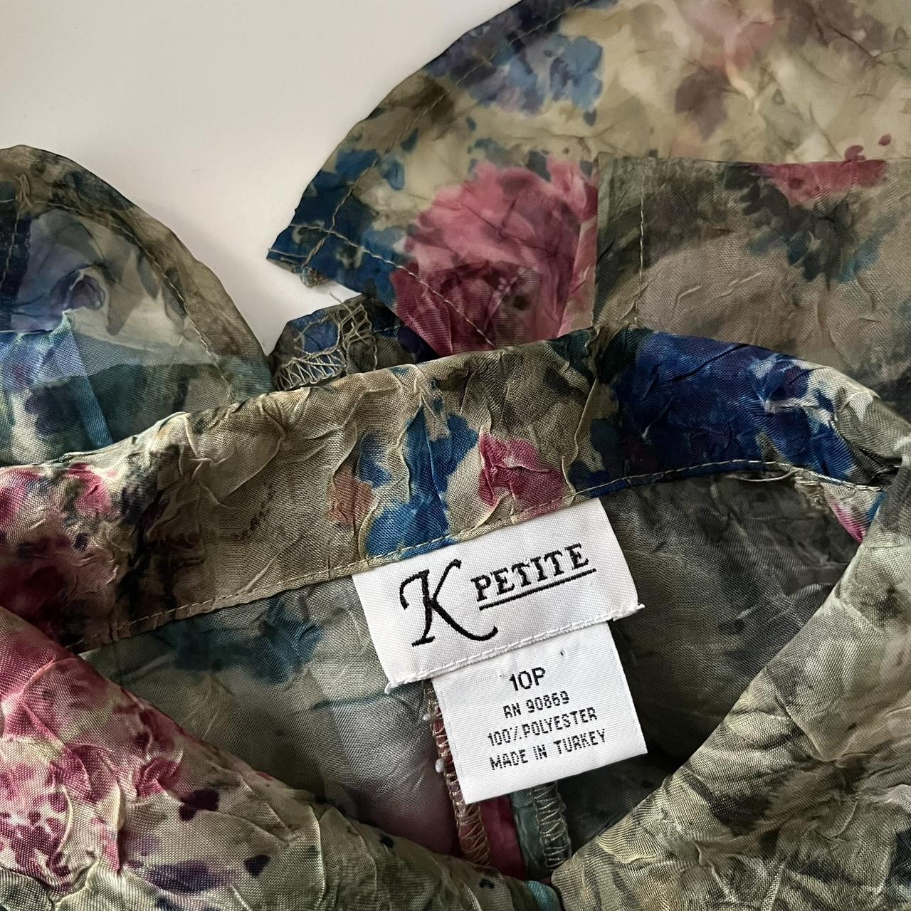 Vintage Floral Button Blouse. Open Split Back. Has A... | Depop