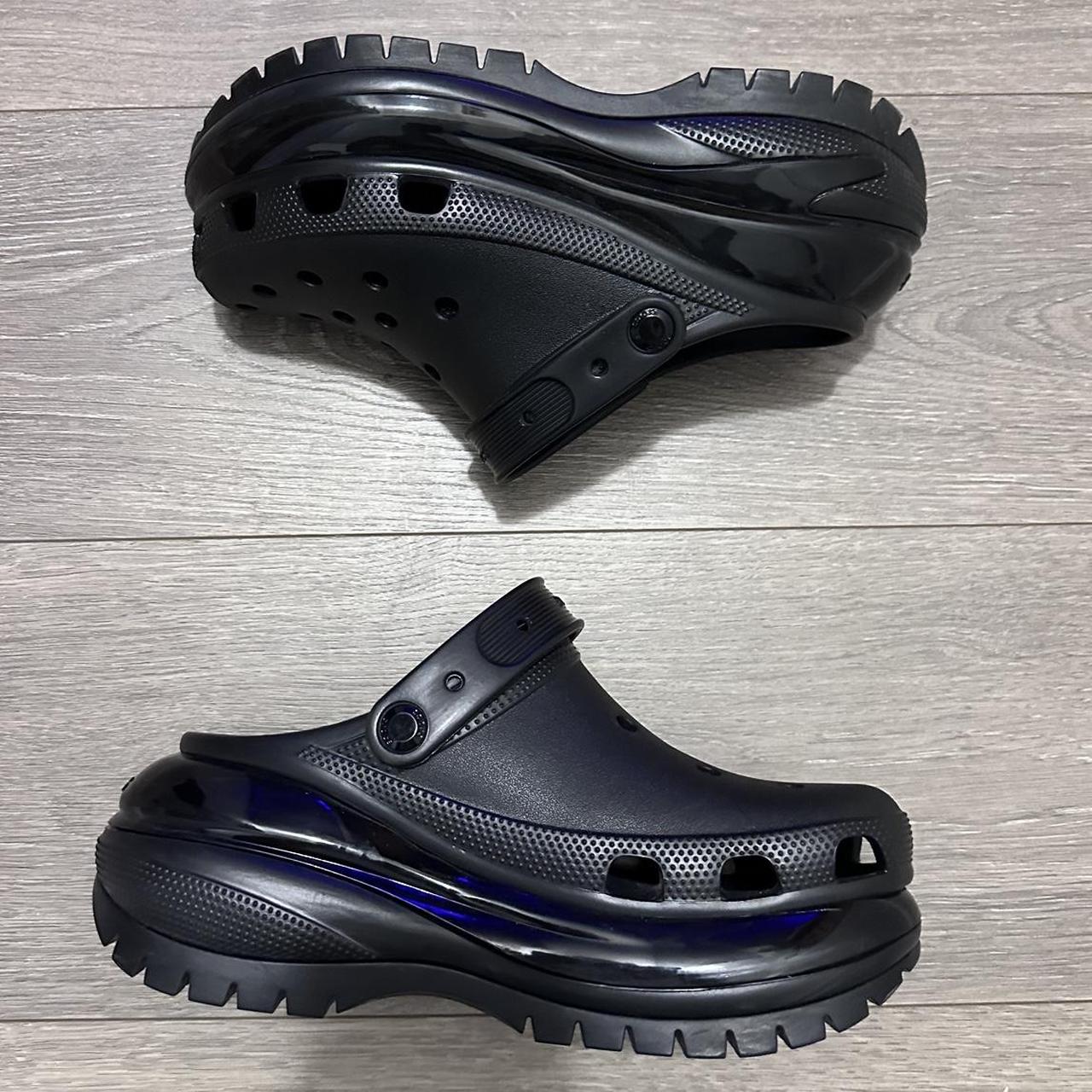 Crocs Women's Black Clogs | Depop