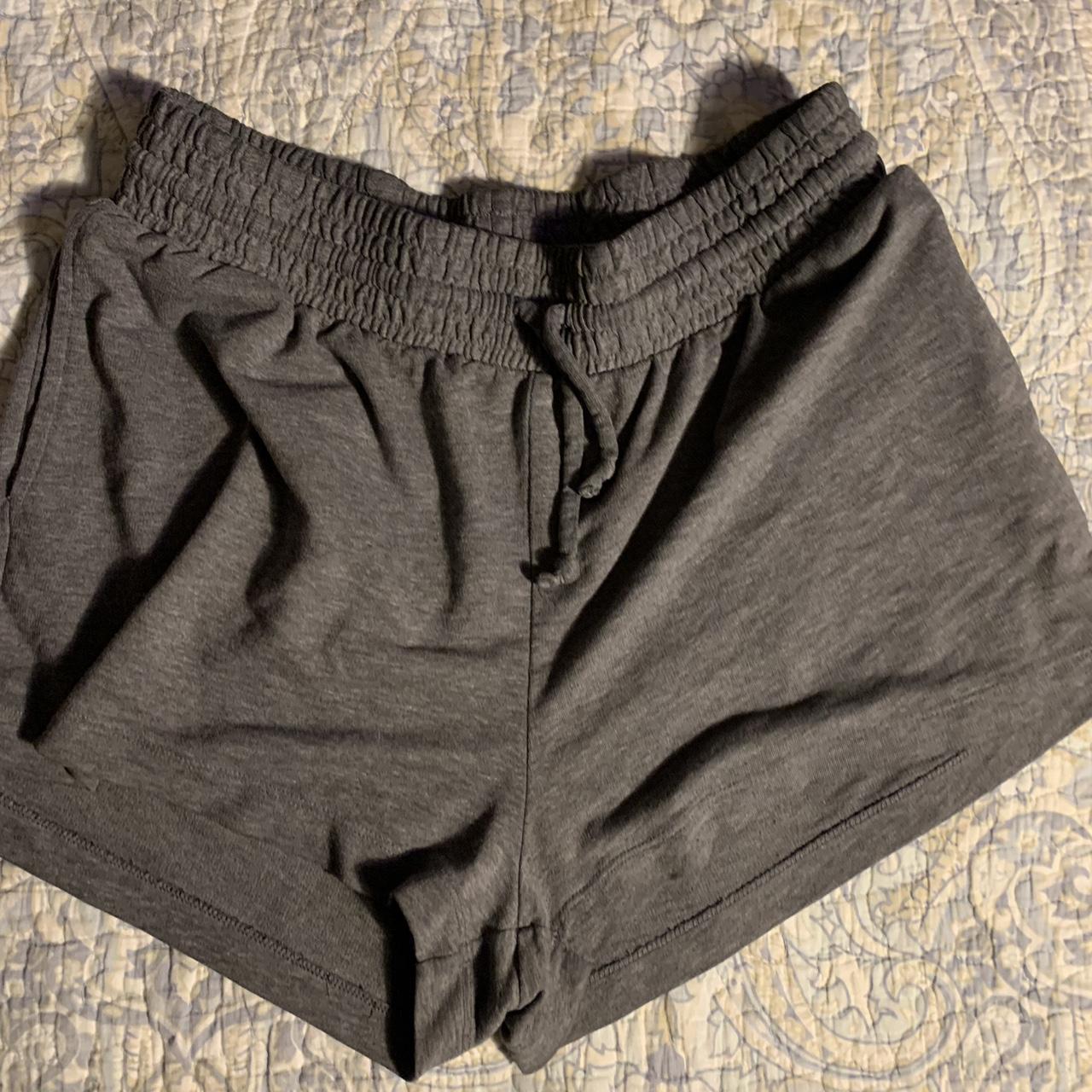 soft lounge shorts with elastic tie waist size large - Depop