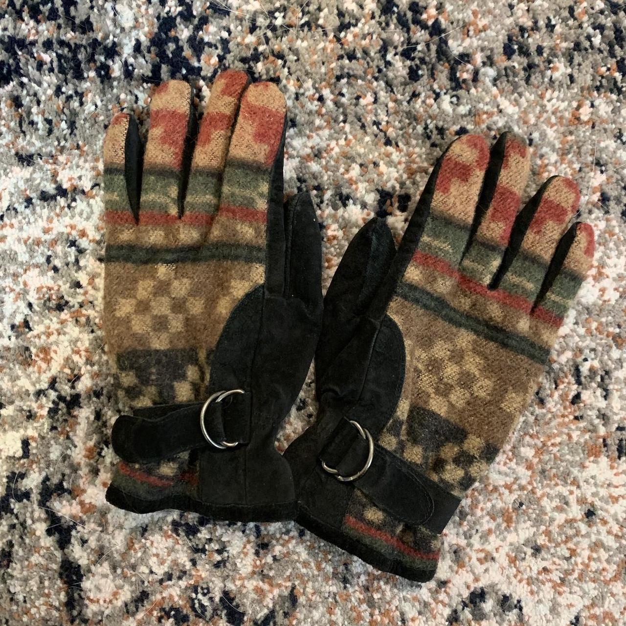 Wool/leather checkered red/green/tan women’s gloves... - Depop