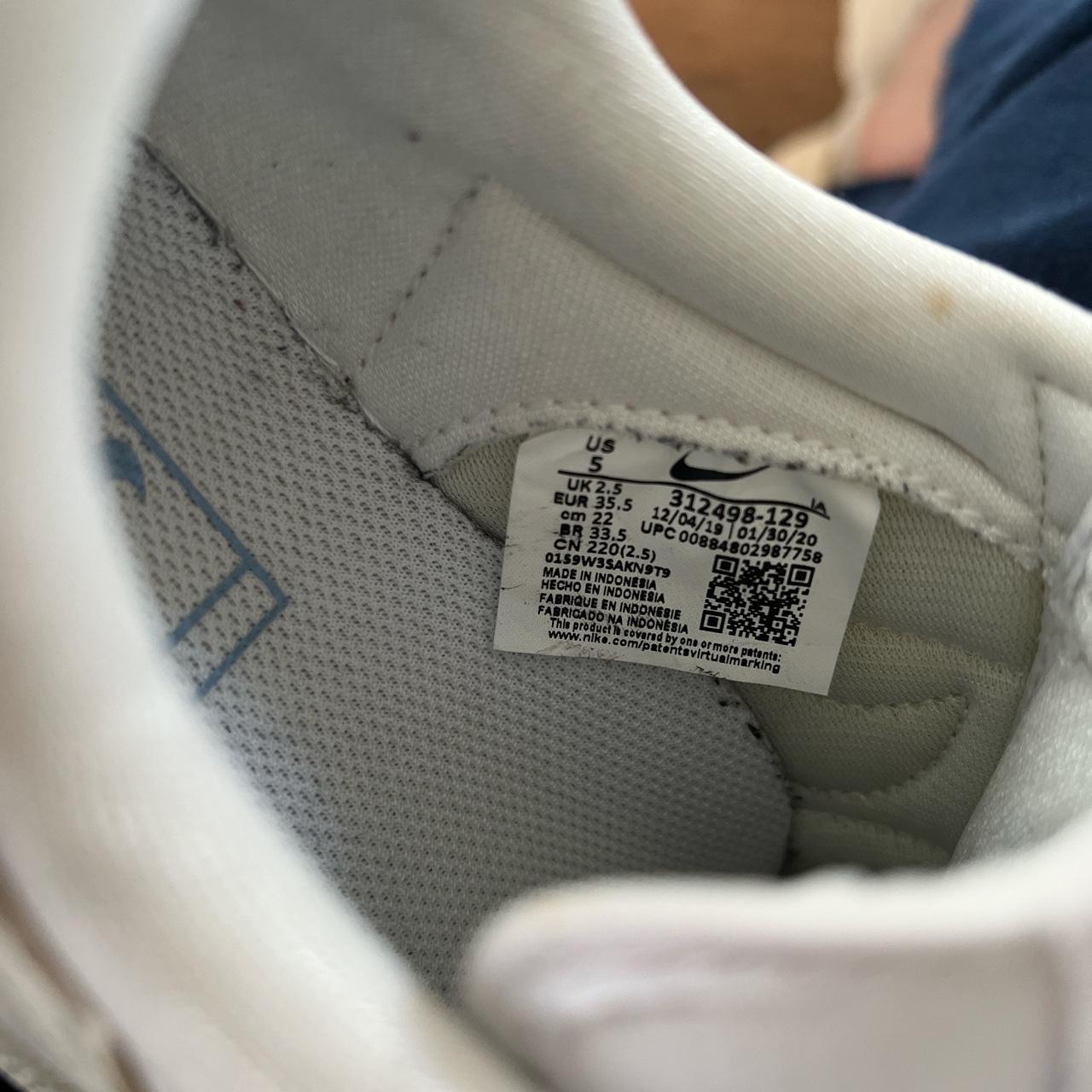 NIKE Worn a twice- like new. - Depop