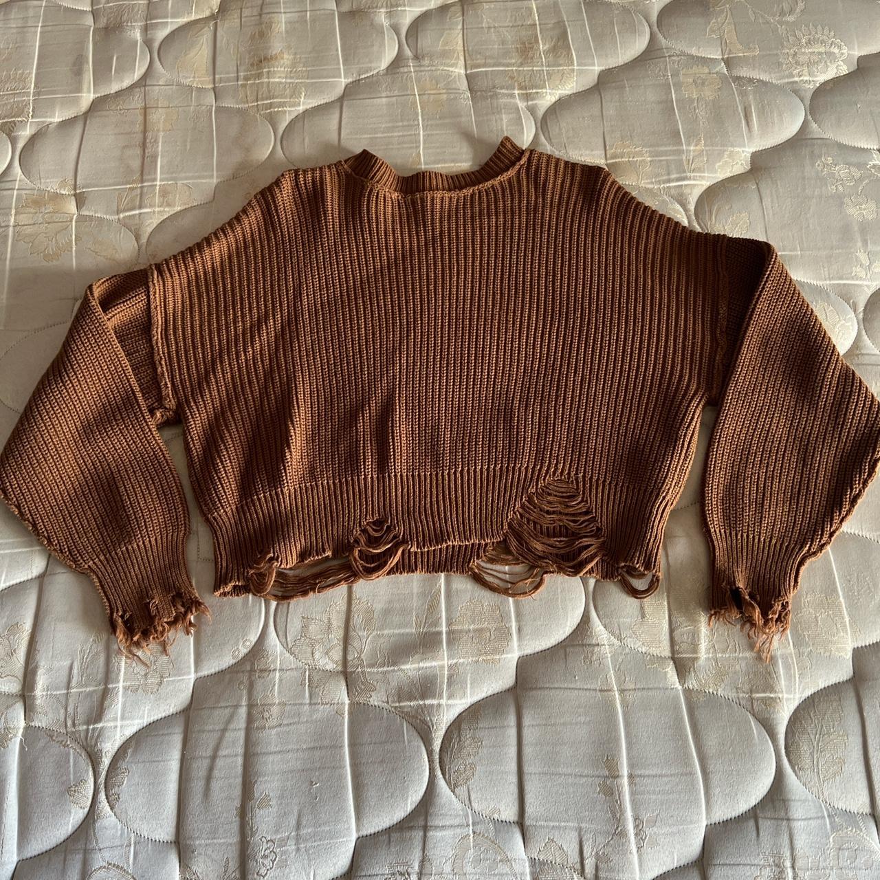 Brown cropped sweater with ripped details #rippedknit - Depop