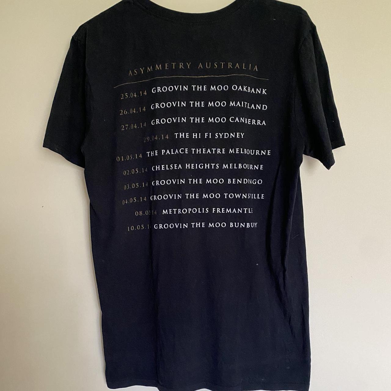 Karnivool tour tshirt Perfect condition - Depop