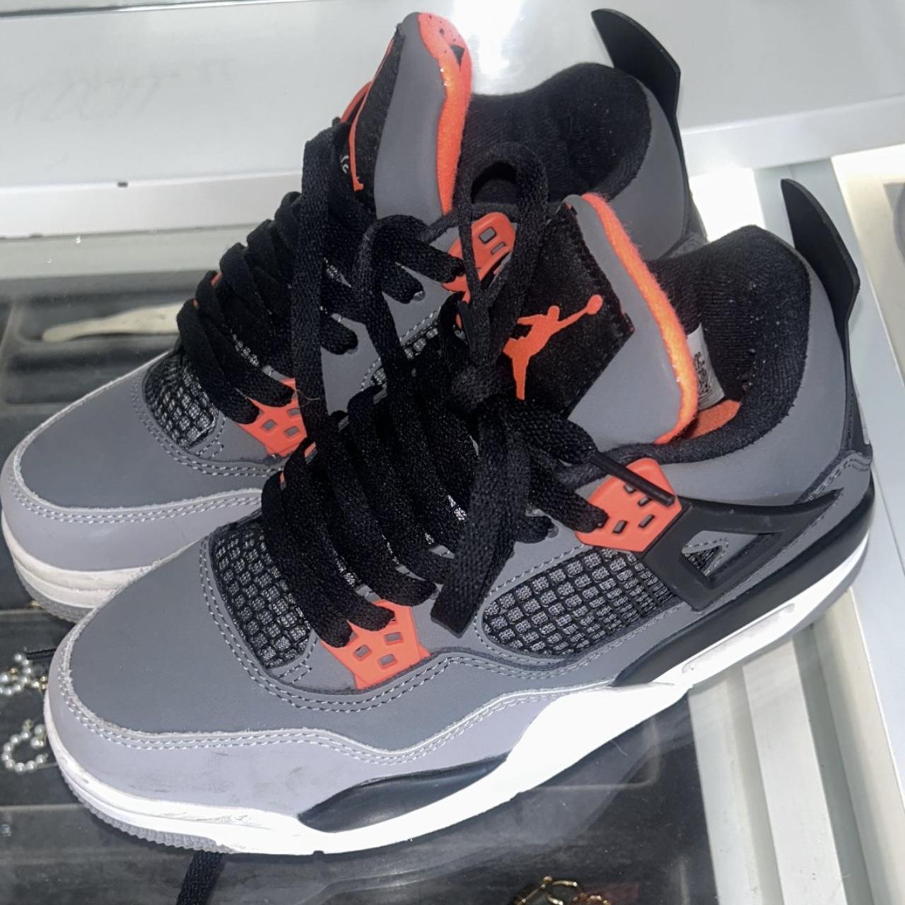 Jordan 4s Never really worn Size 4 - Depop
