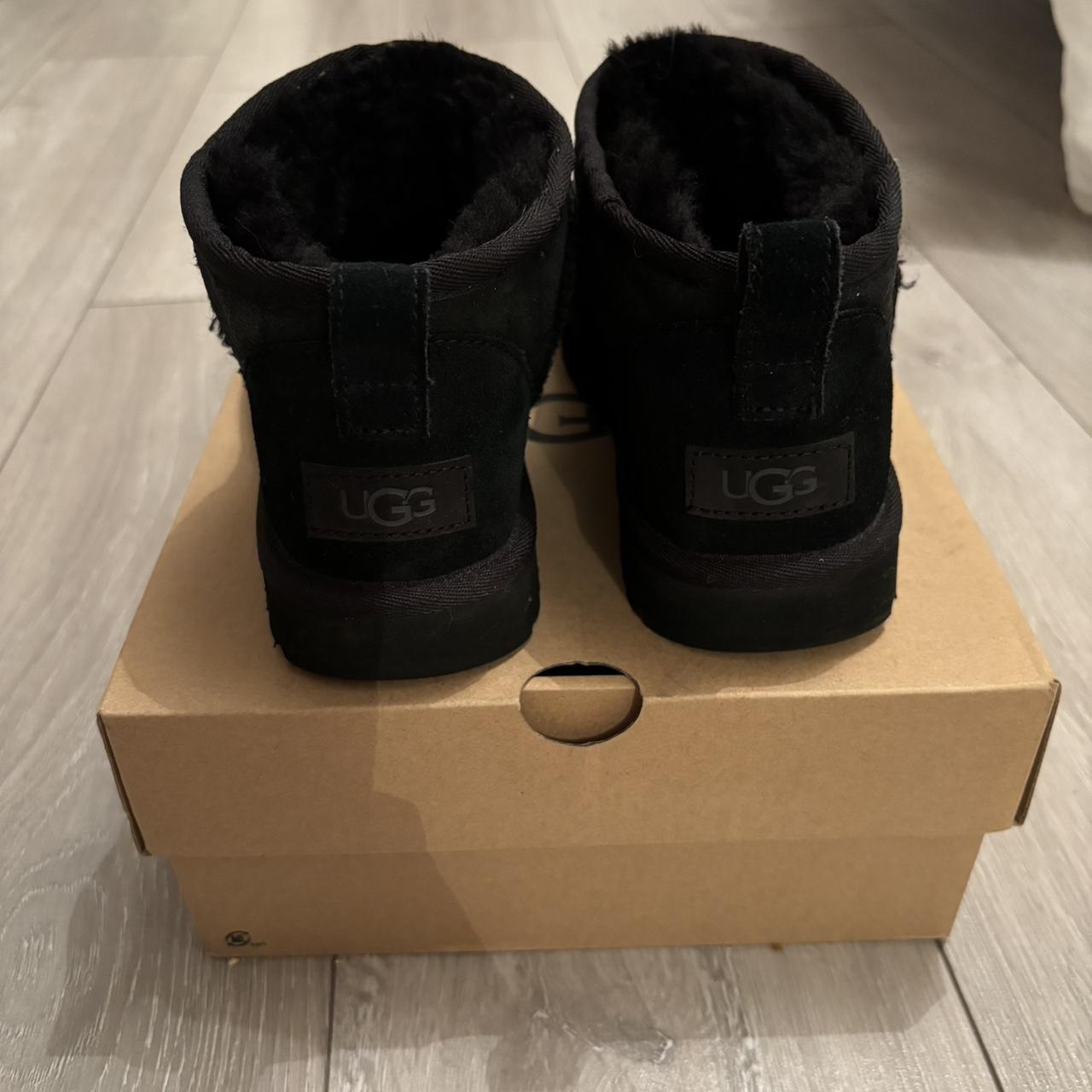 UGG classic ultra mini Size 5 Only worn a handful of... - Depop