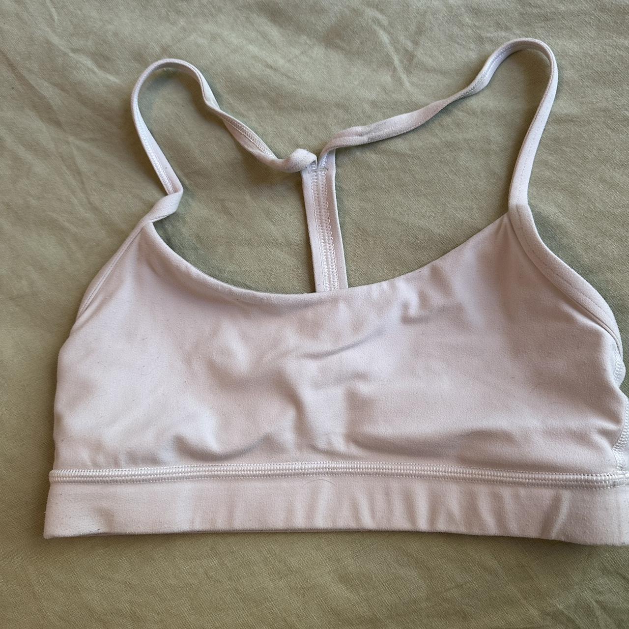 white lulu sports bra size 4 - Depop