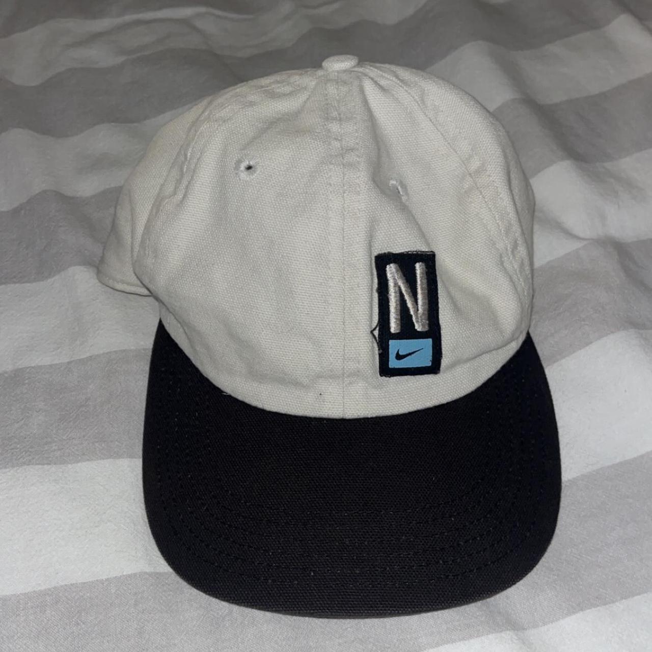 Nike Hat Black/Cream One Size - Depop