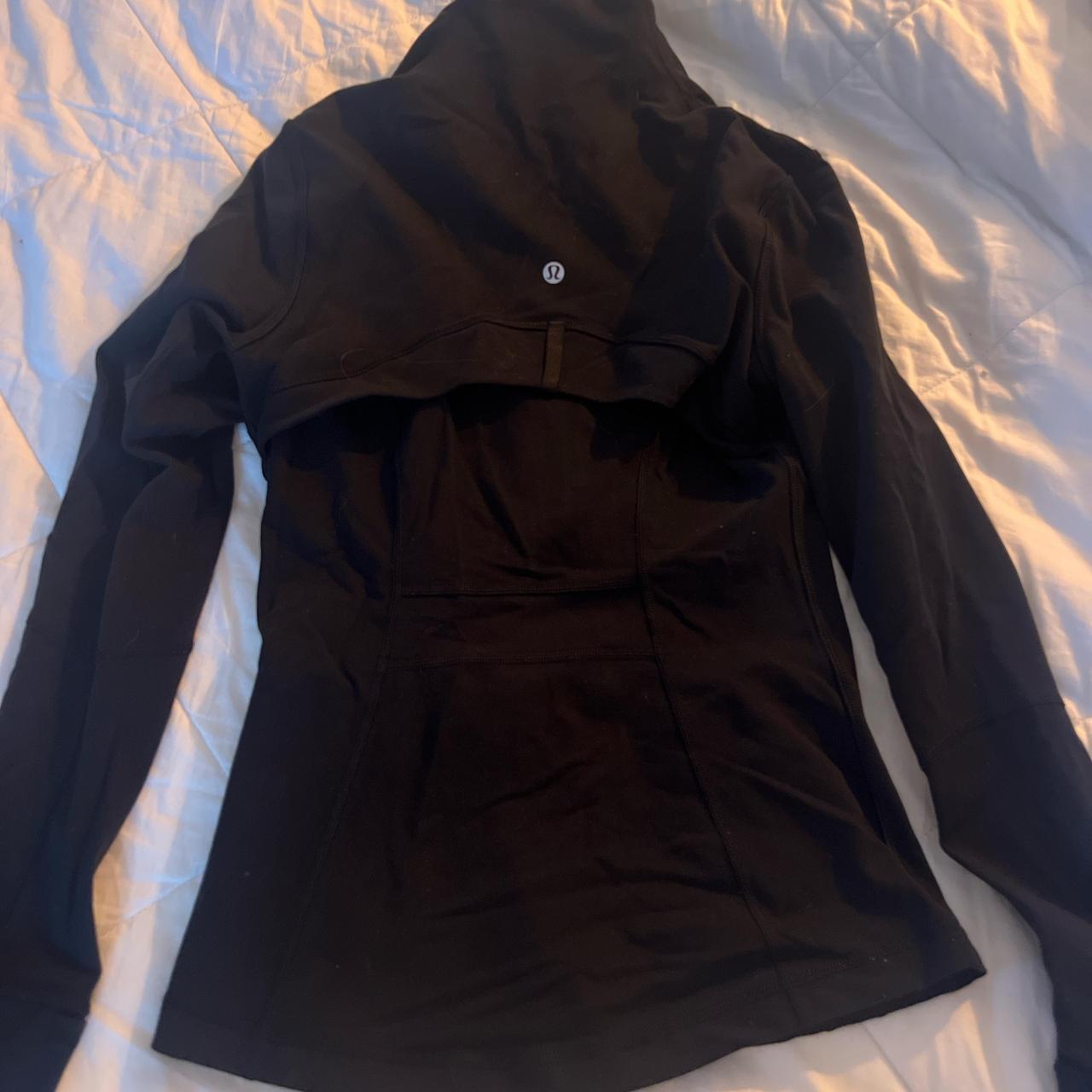 Lulu lemon jacket Hardly worn Needs an iron tho... - Depop