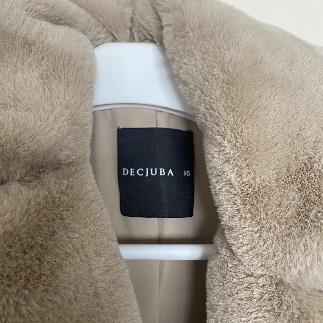 Decjuba Coat Size XS Only worn once - Depop