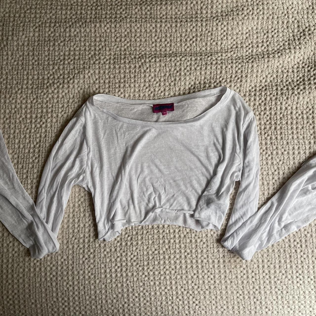 Edikted super cropped top w/ flowy sleeves - Depop